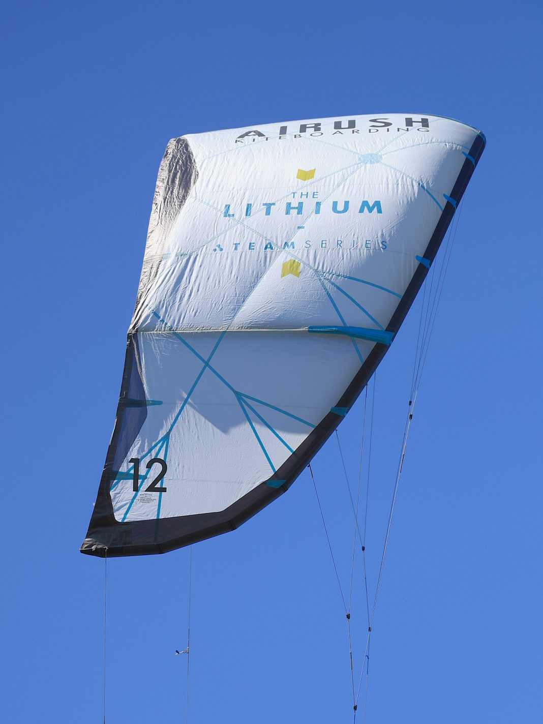 2024 Airush Lithium Review - Kitesurfing Magazine